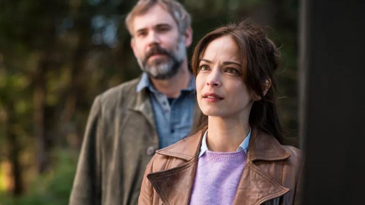 Where does Murder in a Small Town take place? A look at the filming ...