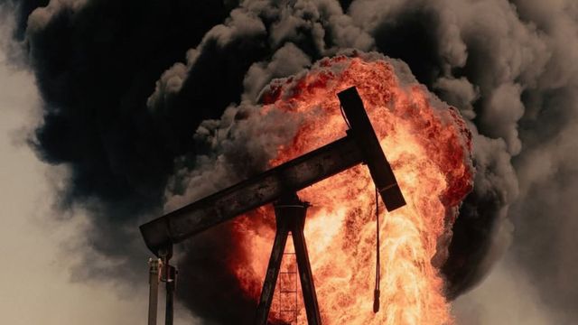 How accurate is Landman? Dangers of working on an oilfield - facts vs ...