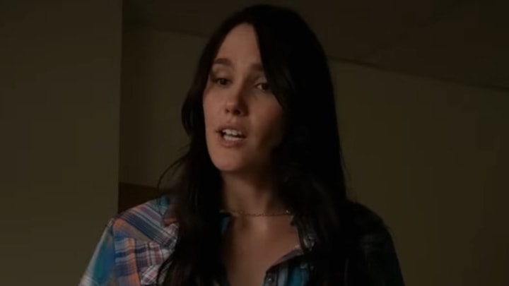 Is Josh Brolins Daughter On Yellowstone Everything To Know About Mias Character On The Taylor