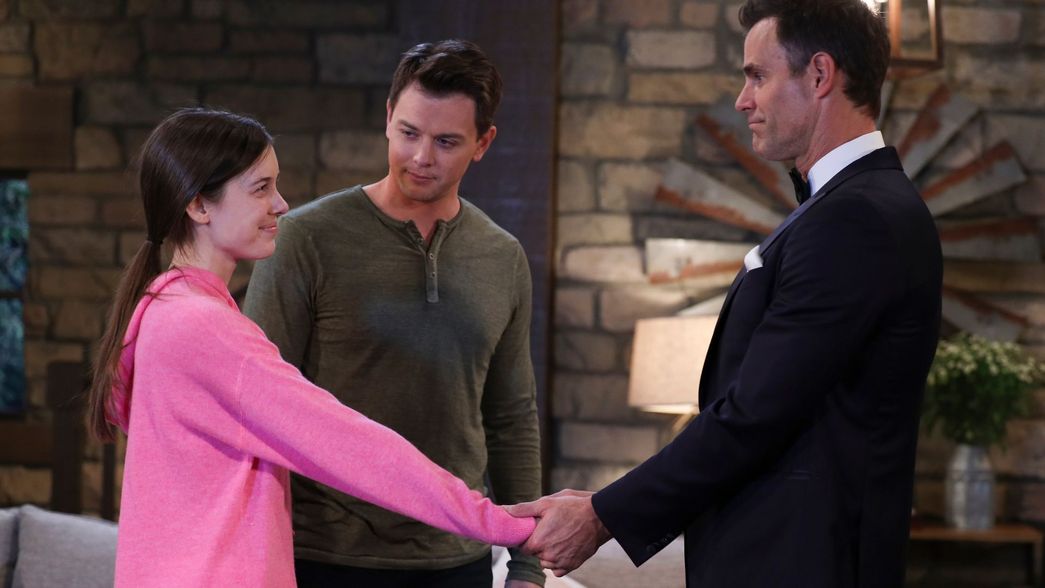 What General Hospital's Cameron Mathison really wants Drew and Willow to do in 2025