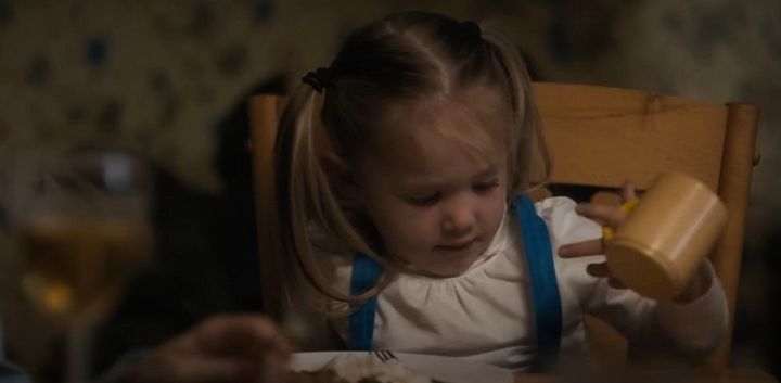 Who plays Holly in Stranger Things