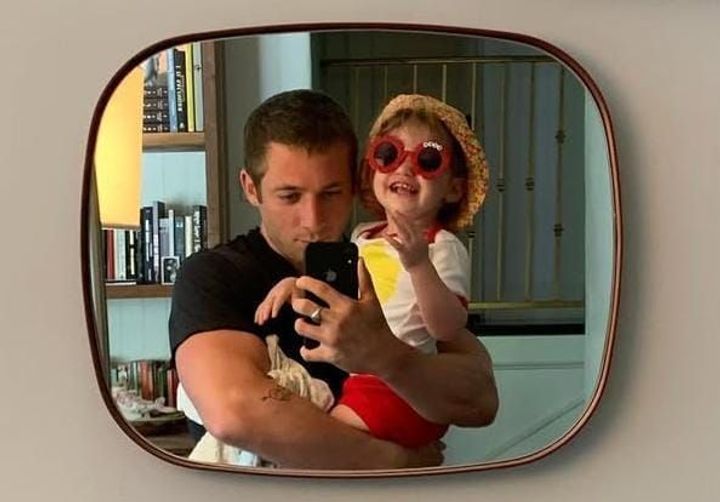 Jeremy Allen White’s family