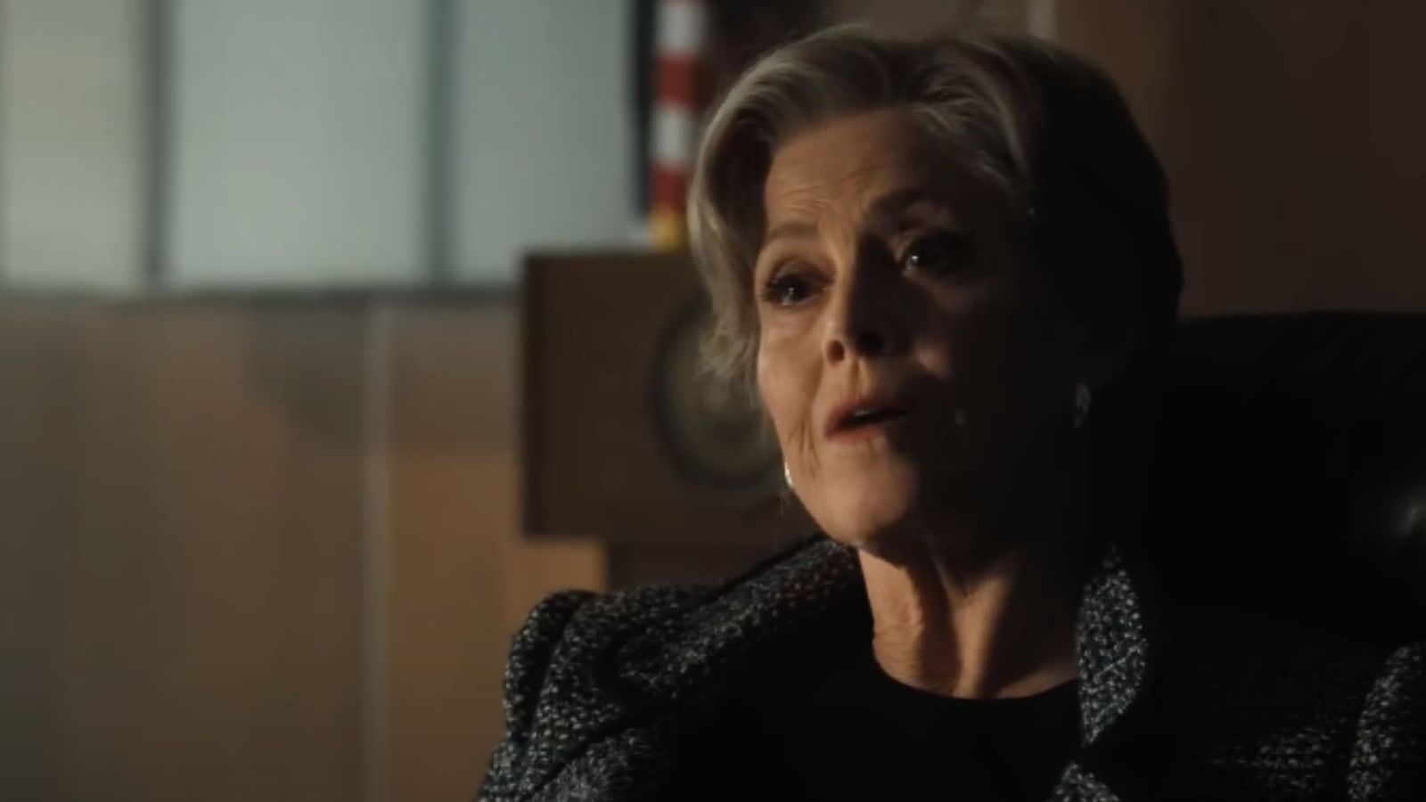 The Gorge cast and character guide: Who plays whom in the Apple TV+ sci ...