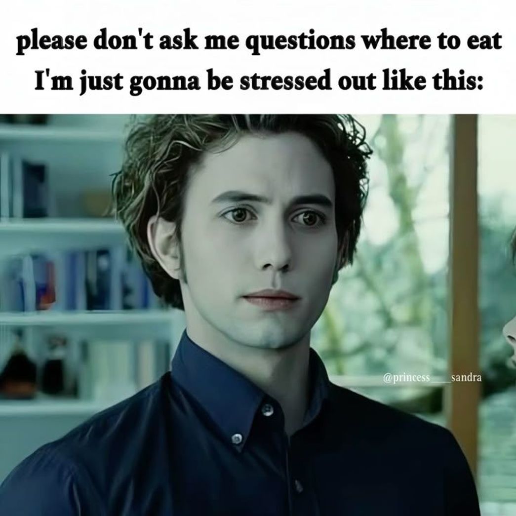 45 Twilight Memes to sink your ‘fangs’ in!