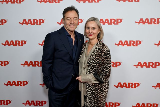 Who is Jason Isaacs' wife Emma Hewitt? All about White Lotus Star’s family