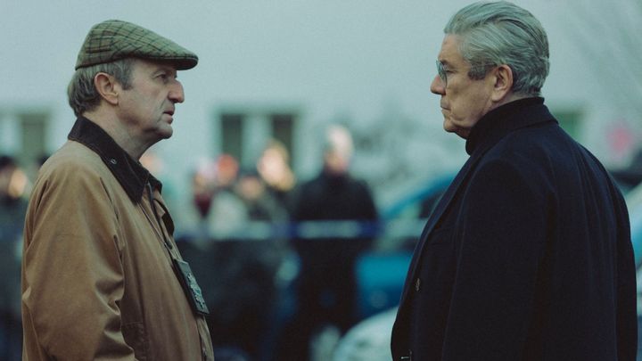 Just One Look cast and character guide: Who plays whom in Netflix's ...