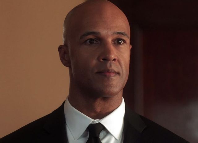 Cast of Your Friends and Neighbors : Full List of Actors & Characters