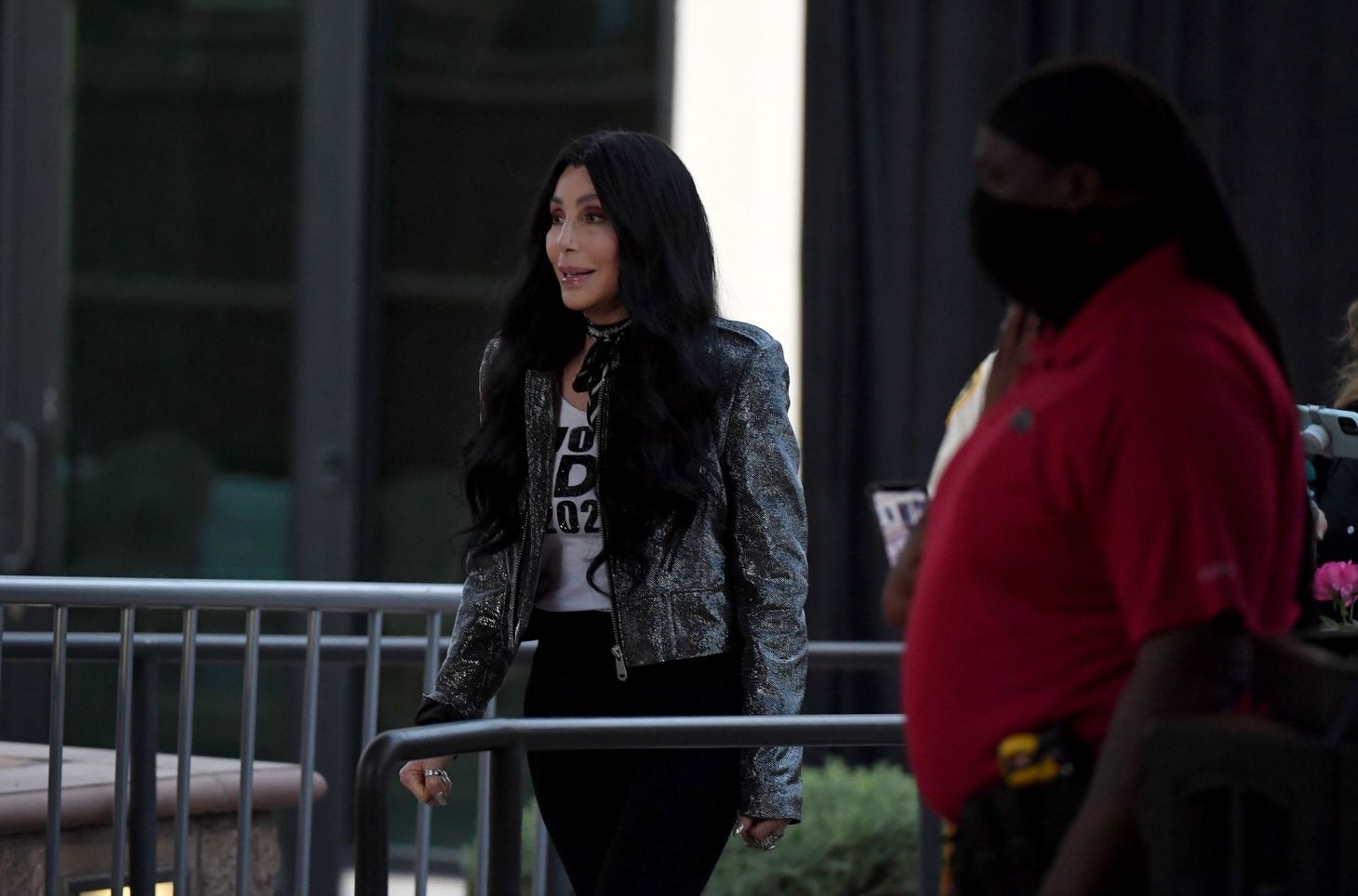 From Josh Brolin to Michael Mann: Celebrities pay tribute to Val Kilmer ...