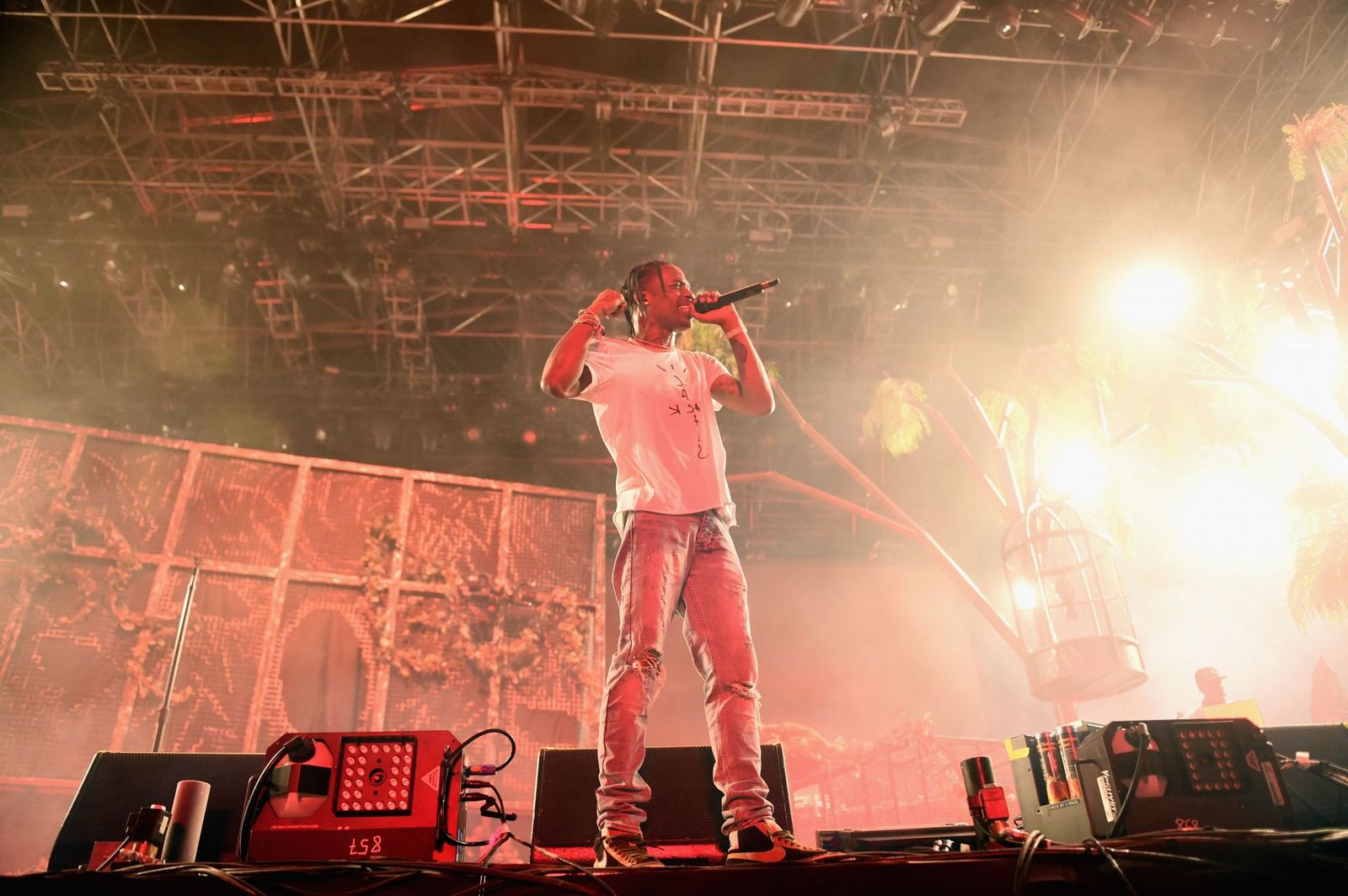 What songs did Travis Scott perform for Coachella 2025? Complete set explored