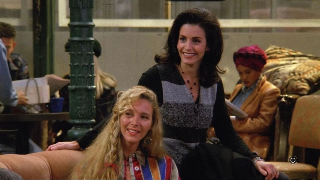 Friends thankgiving episodes: From Brad Pitt to turkey heads: A ...