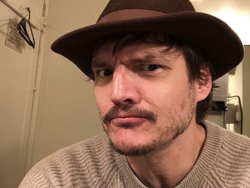 Pedro Pascal family members: parents and siblings.