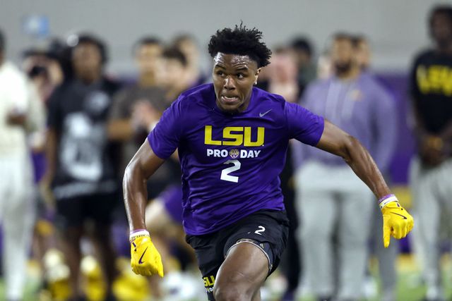 Who are Kyren Lacy’s parents? All about the LSU star receiver's family ...