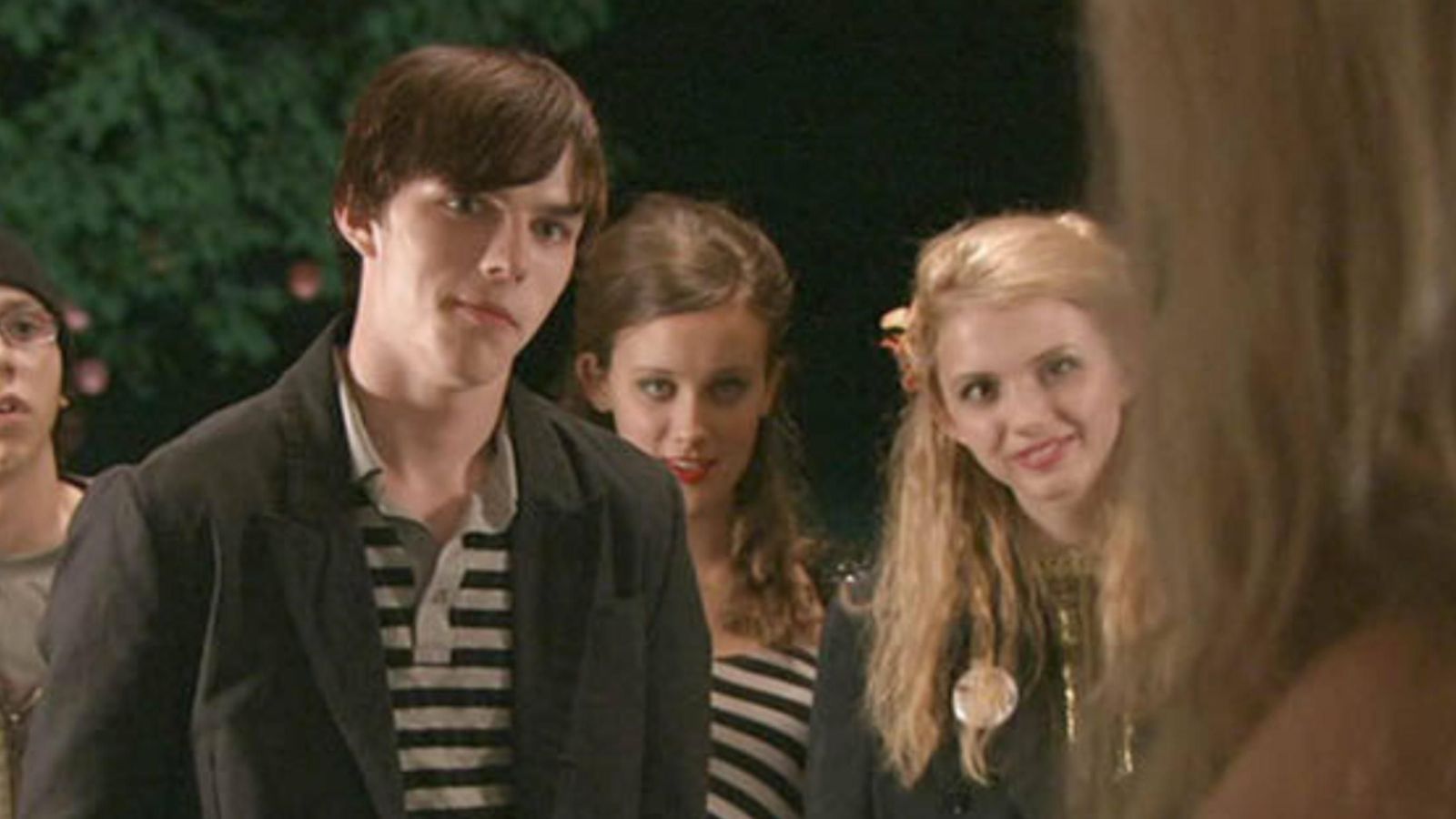 7 TV Shows that redefined the concept of teenage romance