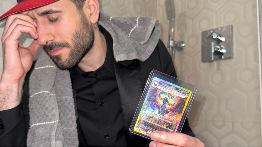 FaZe Kaysan finally pulls rare Umbreon card he spent $30K chasing