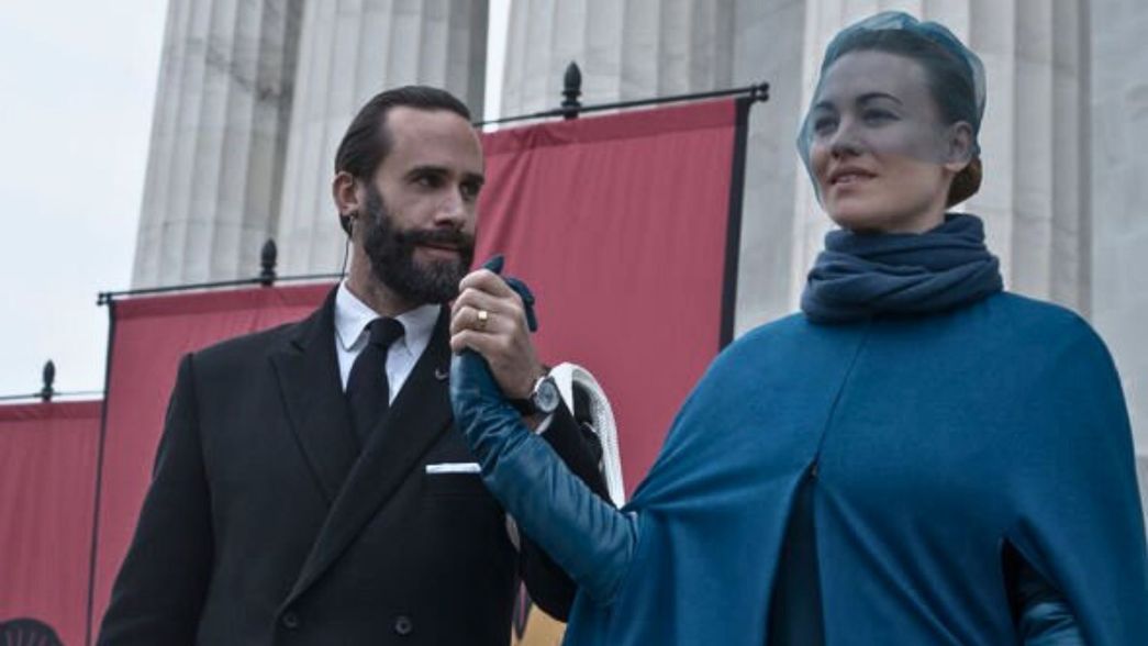 The Handmaid’s Tale: Why do Wives wear blue? The color-coded power ...