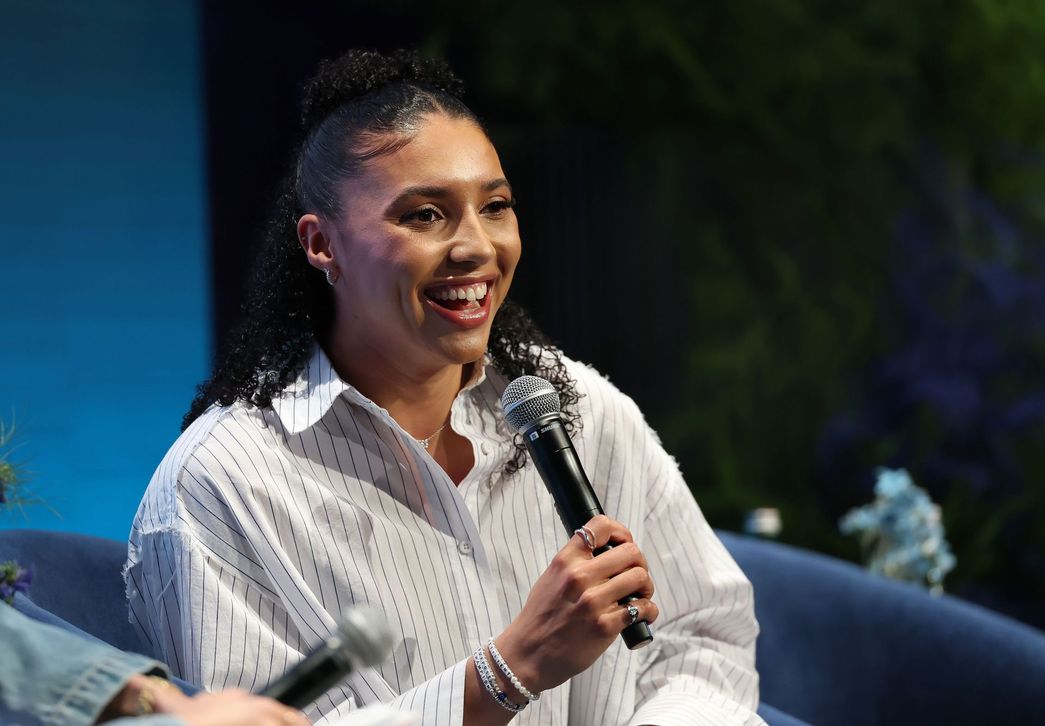 Is Azzi Fudd dating Paige Bueckers? What we know as UConn basketball ...