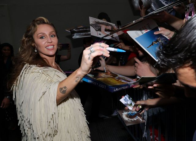 What did Miley Cyrus say about backlash from fans after London meet-and ...