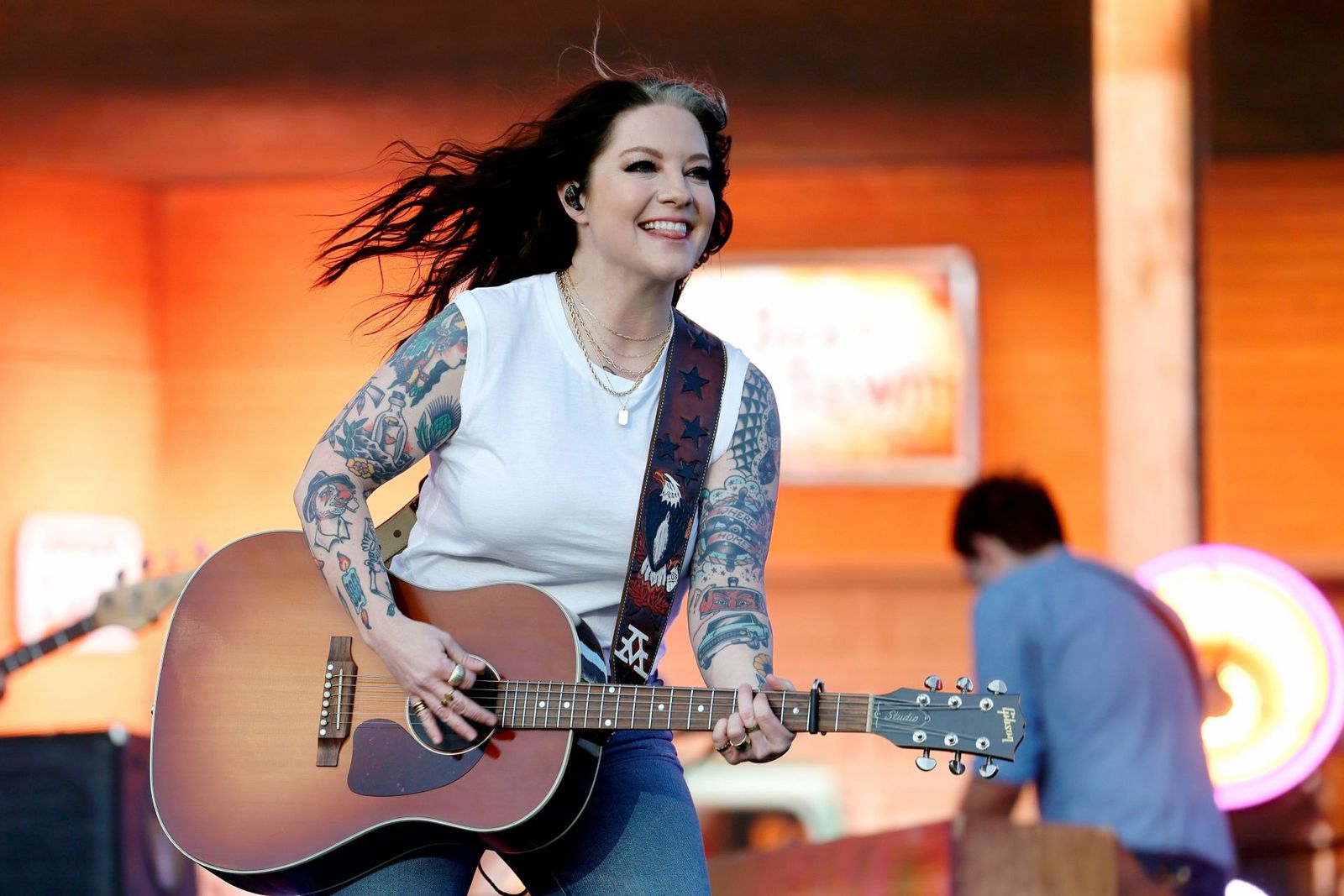Who are Ashley McBryde’s parents? All about Country star’s family