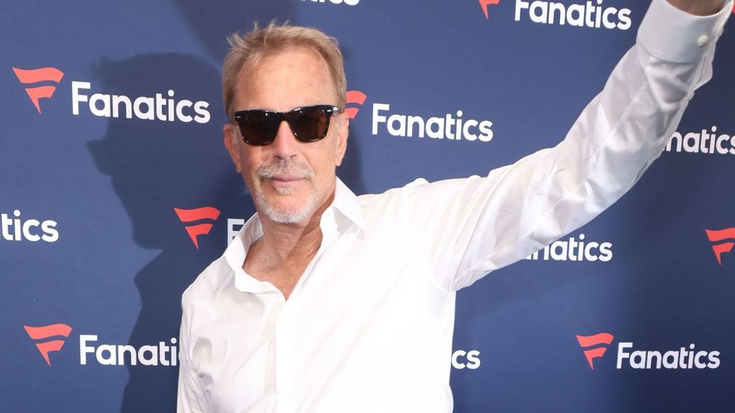 Stuntwoman Devyn LaBella suing Kevin Costner submits text messages as ...