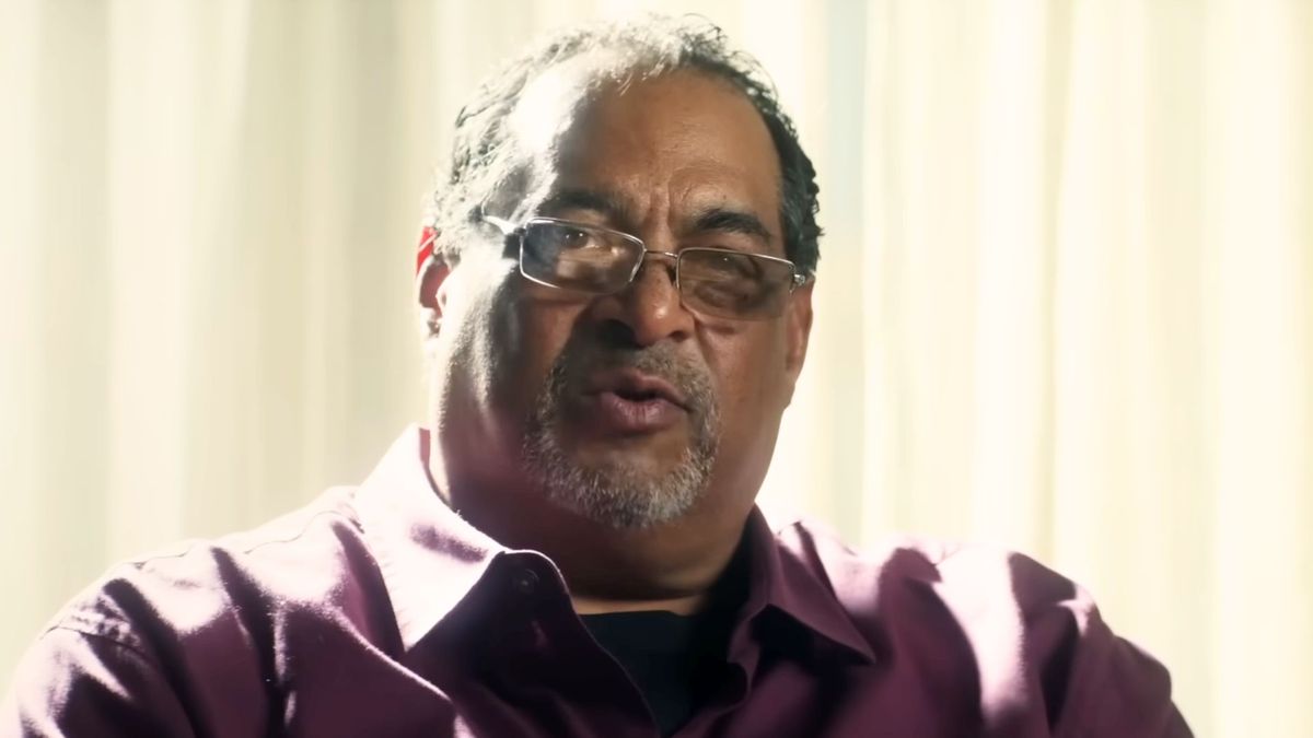 7 Details from The Mortician that will literally feel disturbing