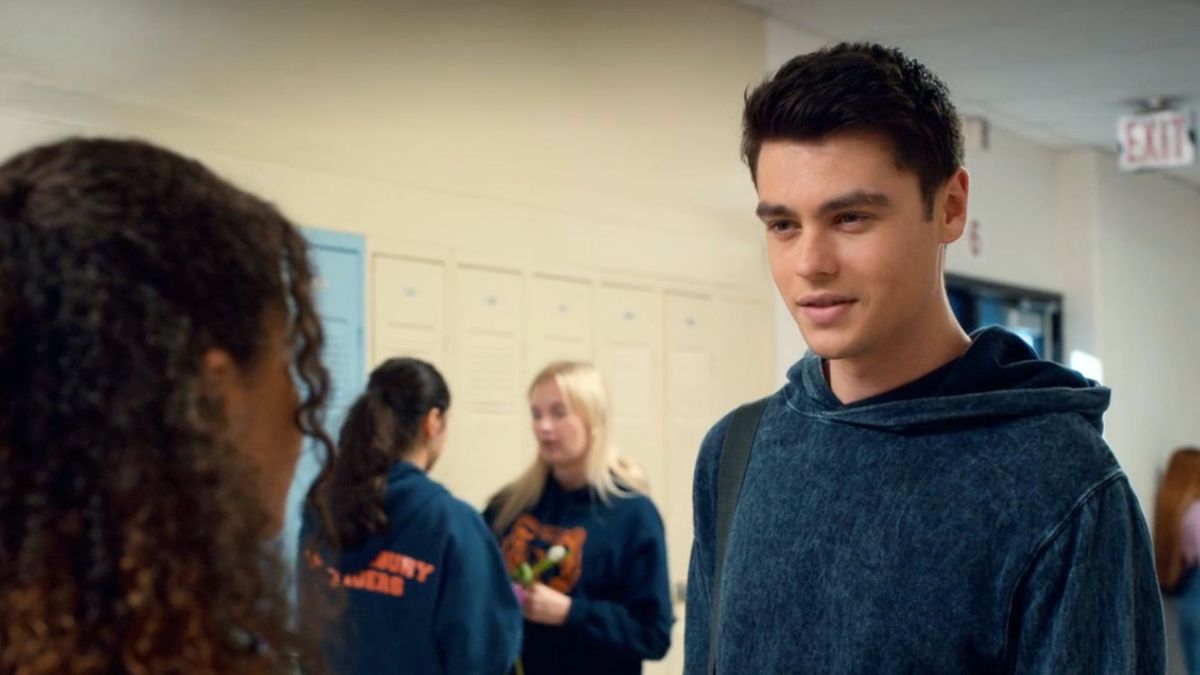 9 Reasons Marcus Baker from Ginny & Georgia is the perfect guy to have ...