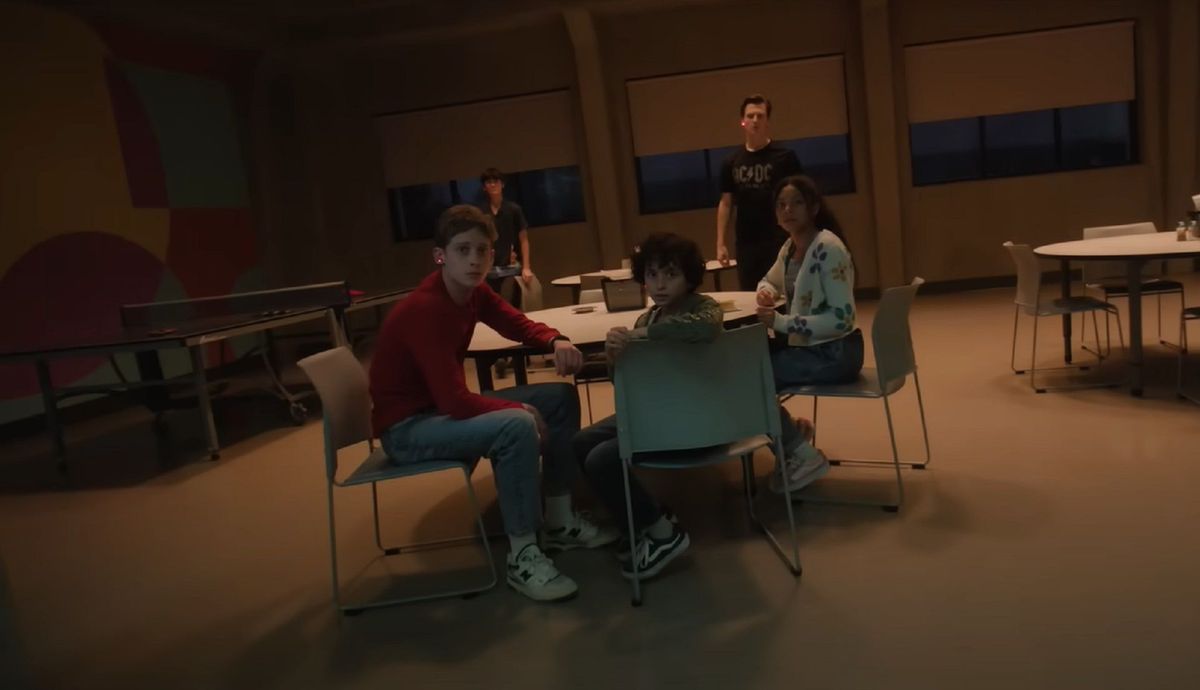 Stranger Things: The Institute vs. Stranger Things: How two dark worlds ...