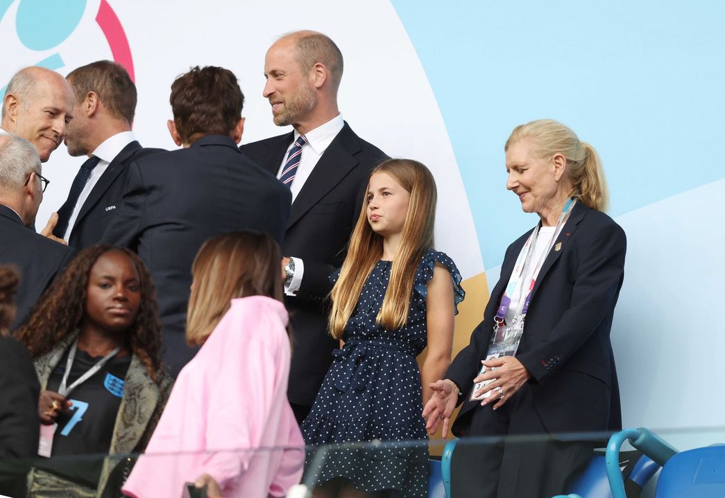 Prince William: Prince William and Princess Charlotte make a surprise ...