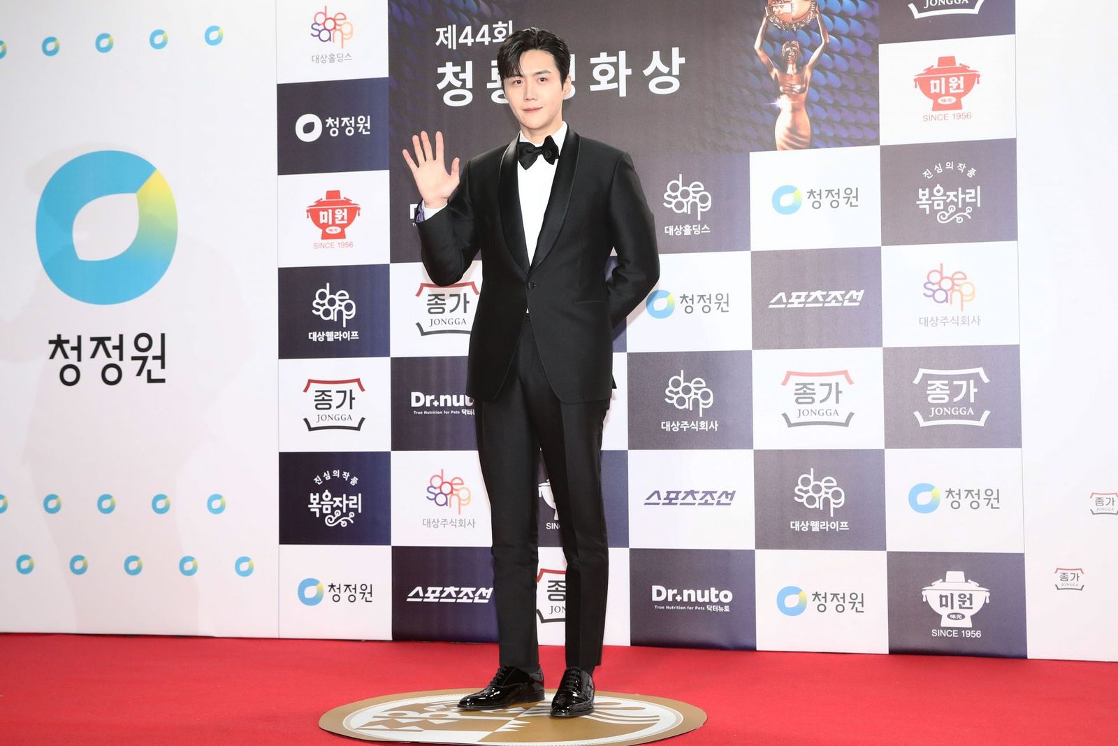 Top 10 most handsome K-drama actors of 2025 — Meet the kings owning the ...