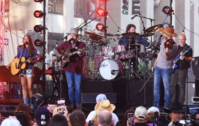 Why did Zac Brown sue ex-wife Kelly Yazdi? New Instagram post reignites ...