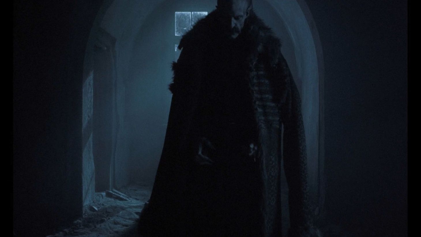 7 Ways Bill Skarsgård's portrayal of Count Orlok in Nosferatu differs ...