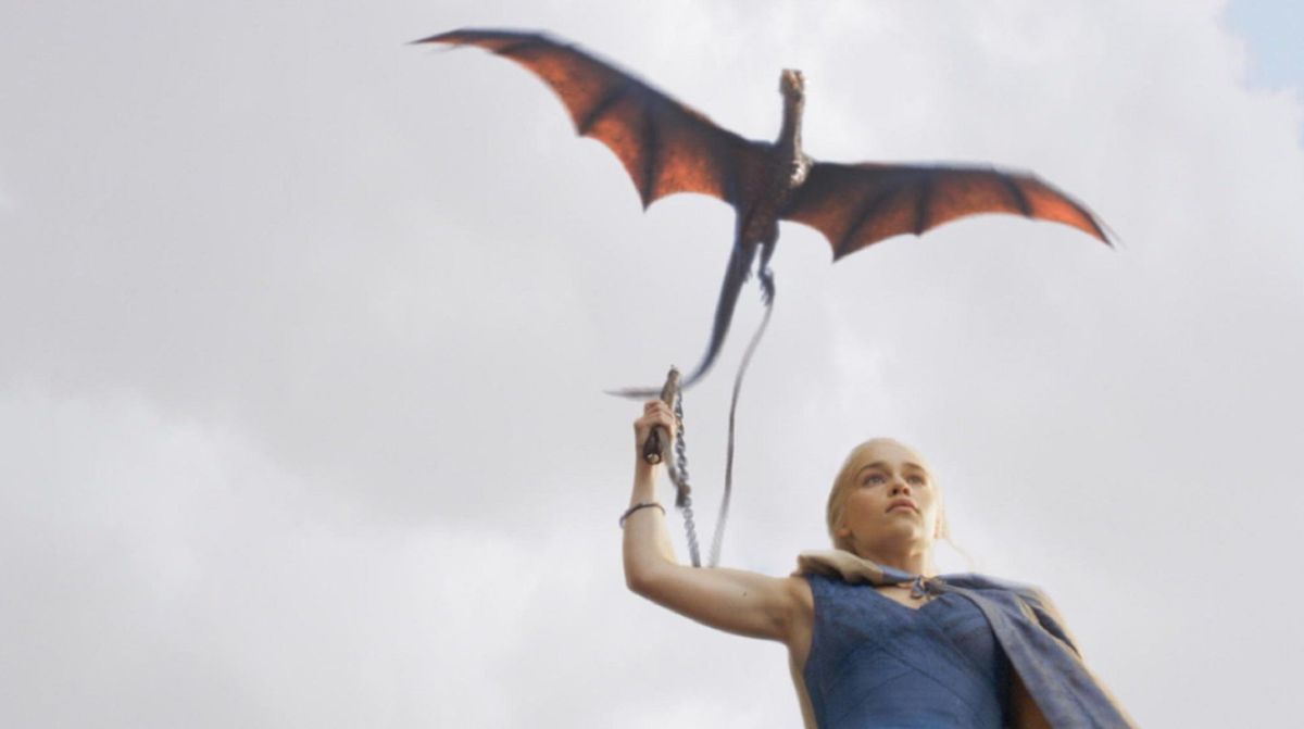 5 best Emilia Clarke scenes in Game of Thrones that prove the Khaleesi ...
