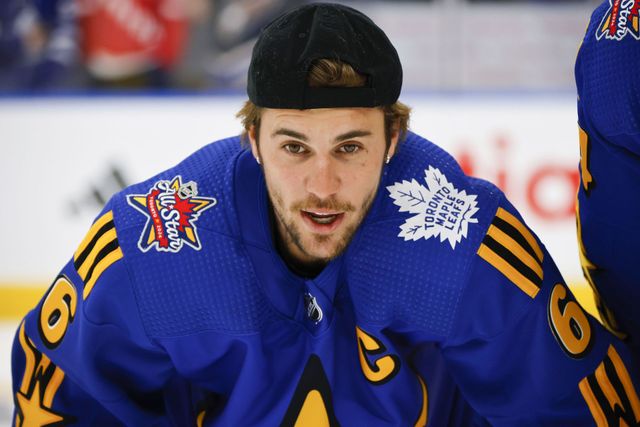 “He looks like a mess”: Fan reacts as Justin Bieber hits the studio and ...