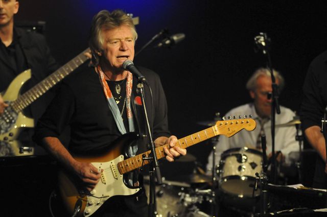 Who is Dave Edmunds wife? What we know about Legendary guitarist’s ...