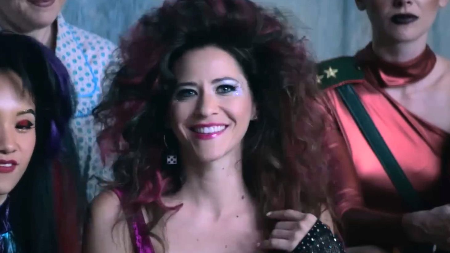 GLOW Cast: GLOW cast and character guide: Who plays whom in the Netflix ...