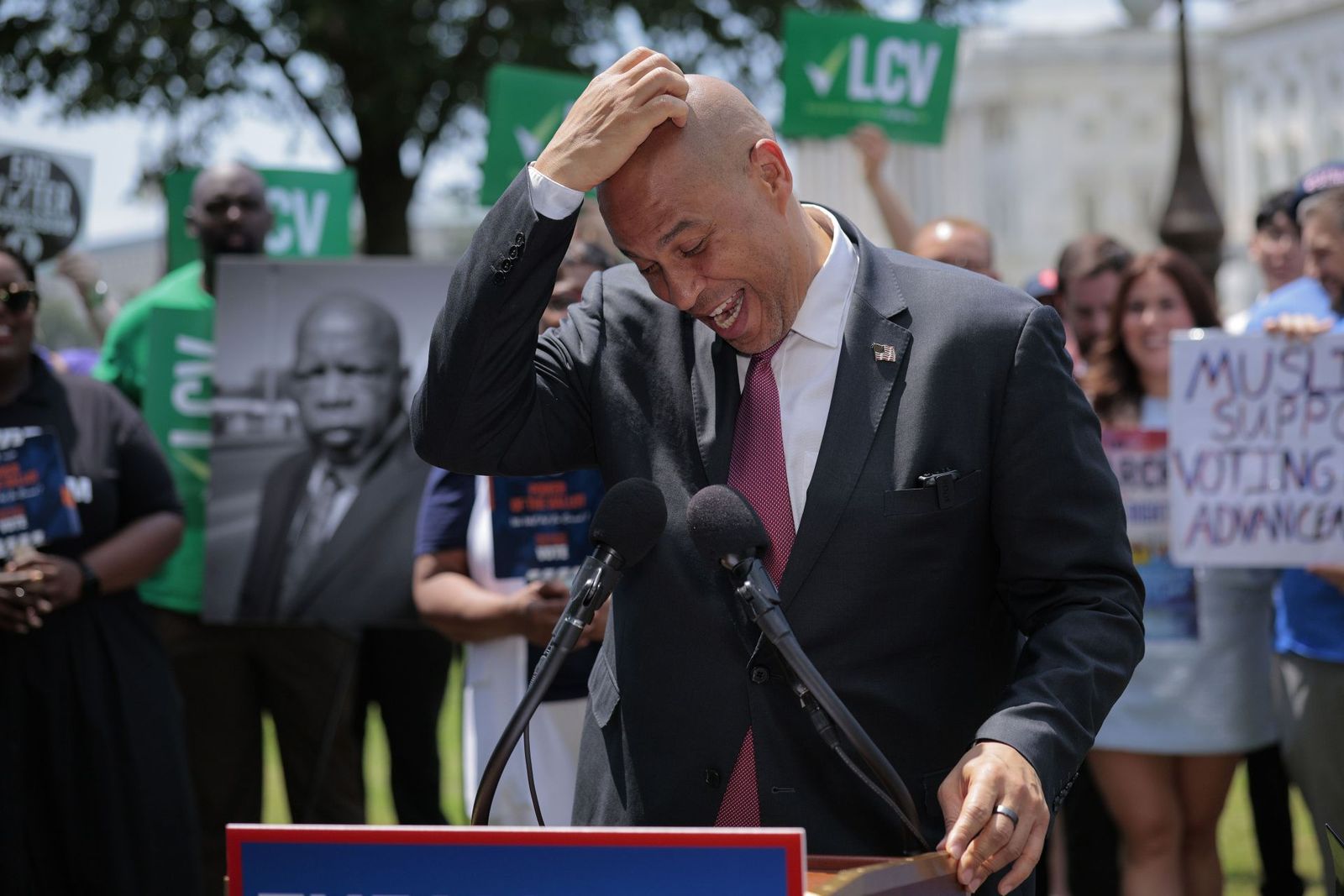 Who is Alexis Lewis? All about Cory Booker’s fiancée, trending over ...