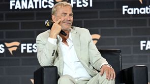 Guy Pearce's Family - Father, Mother, Siblings, Wife, Kids