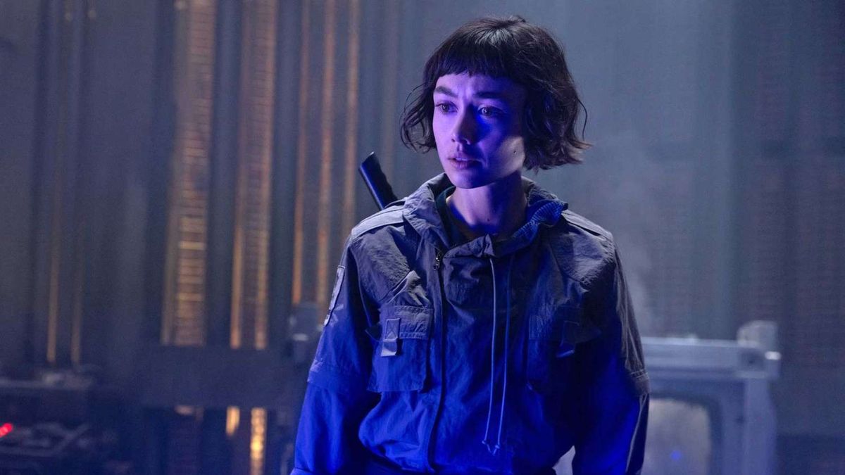 What song is played at the end of Alien: Earth Episode 7? Details explored