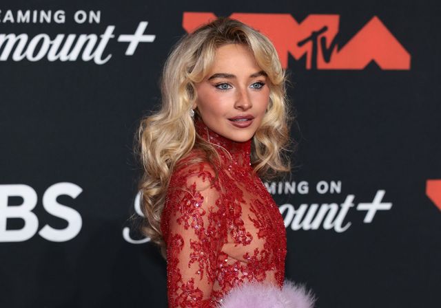 Is Britney Spears at VMAs? What we know as Sabrina Carpenter ...