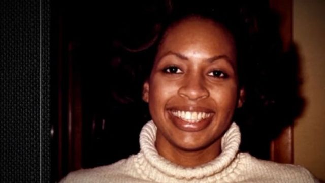 48 Hours: Who was Robin Warr Lawrence and what happened to her ...