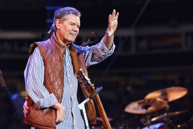 What happened between Randy Travis and his first wife? Relationships ...