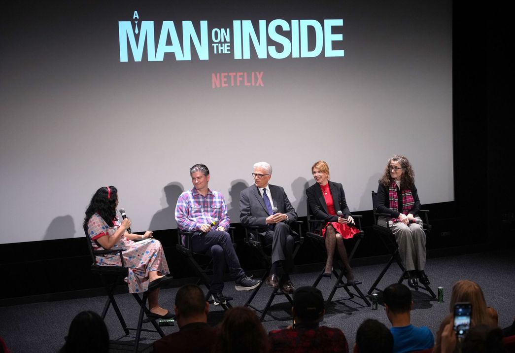 A Man on the Inside Season 2: How A Man on the Inside Season 2 had the ...