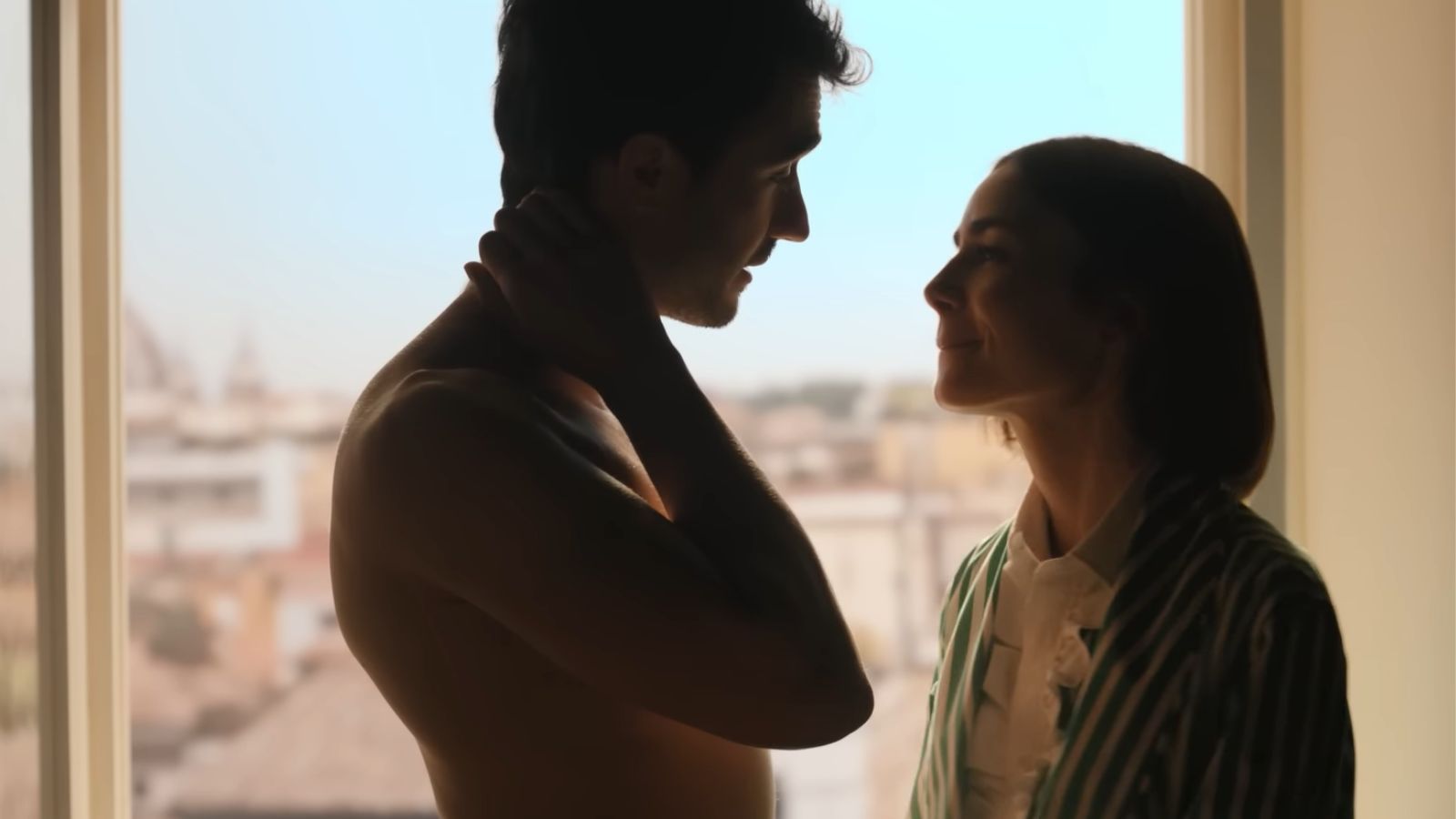 How does Emily in Paris Season 5 set up Emily's romance with Gabriel ...