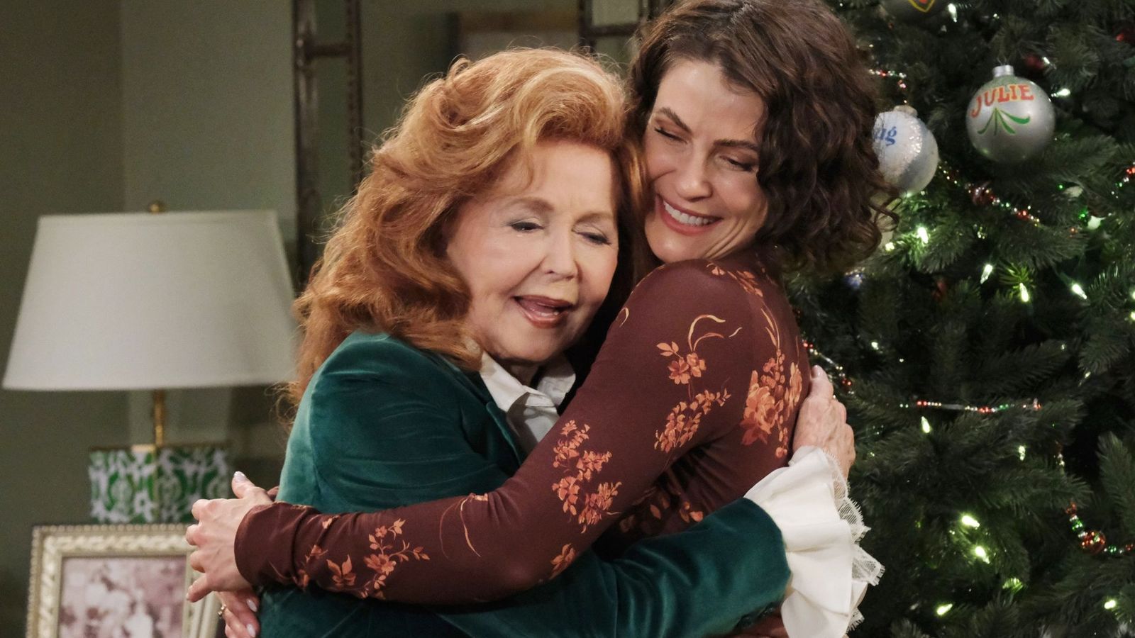 Days of our Lives Spoilers, December 26: Reunions and romance for a ...