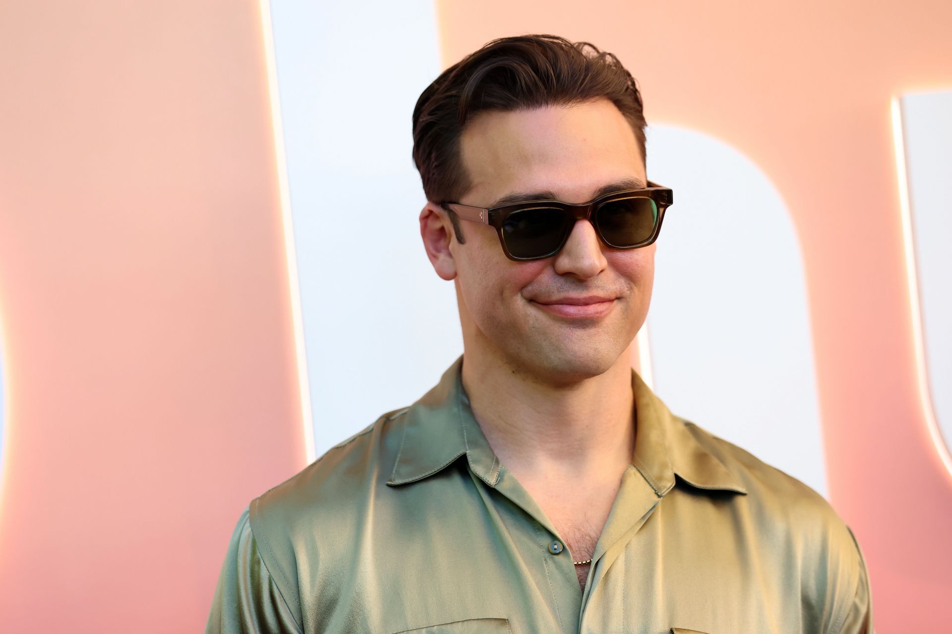 “Don’t want to spoil”: 9-1-1 star Ryan Guzman talks about his character ...