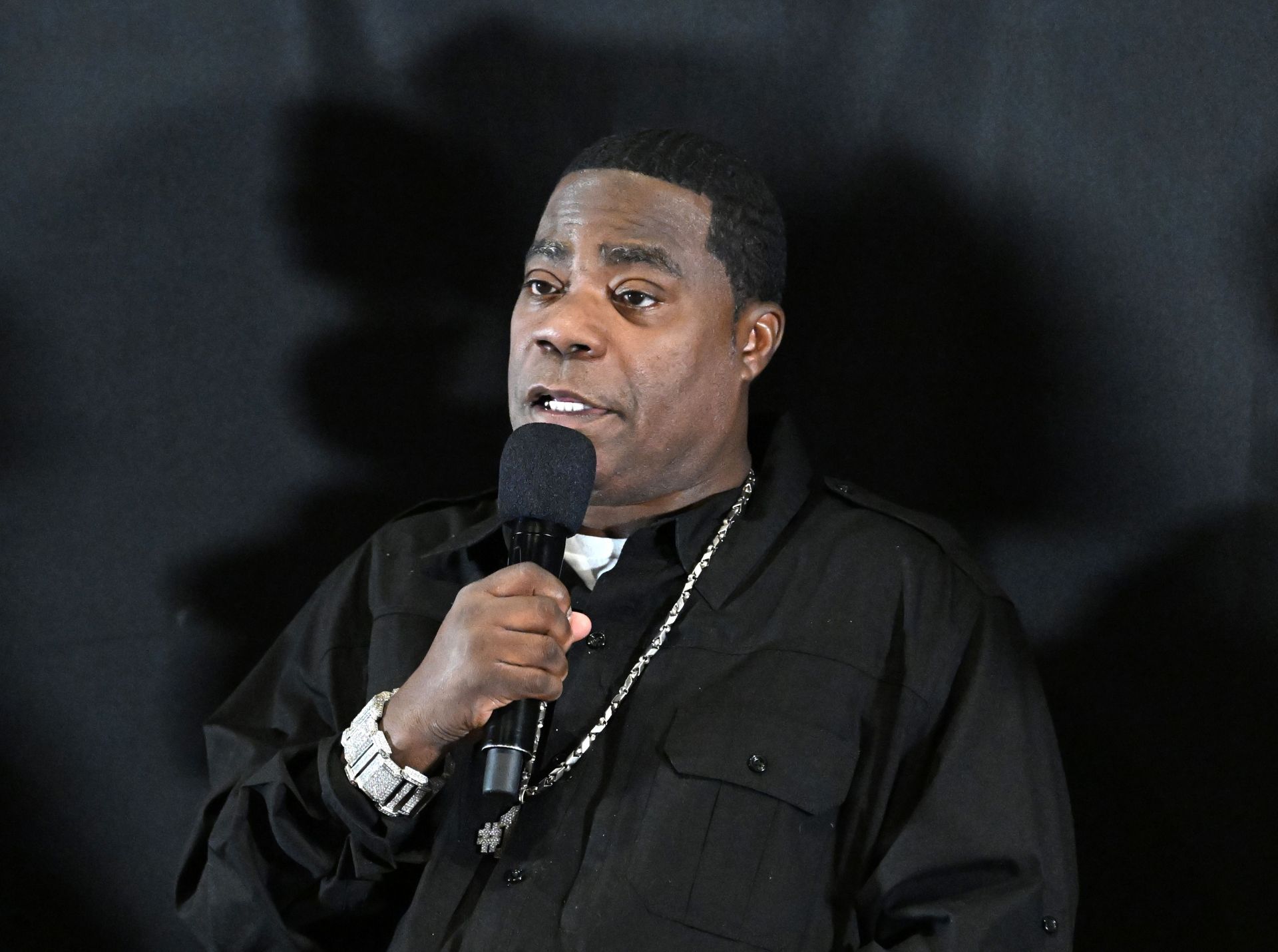 “This is low”- Internet divided after Tracy Morgan refuses to help a ...