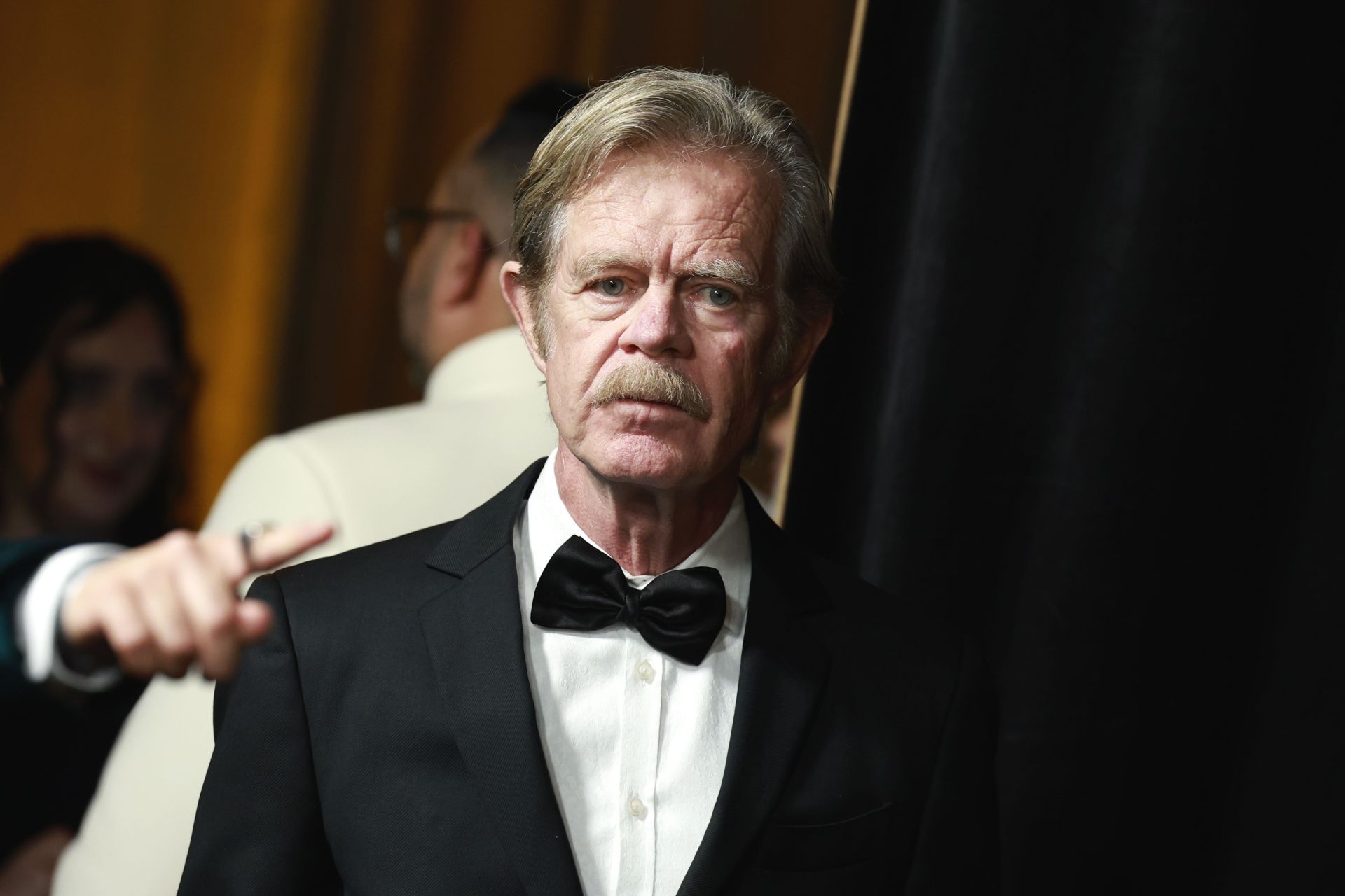 William H. Macy spills details on Dan Fogelman’s “Shakespearean” NFL ...