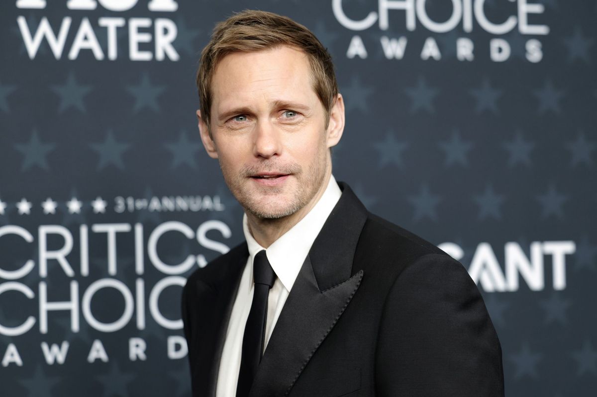Saturday Night Live's January episodes to be hosted by Alexander ...