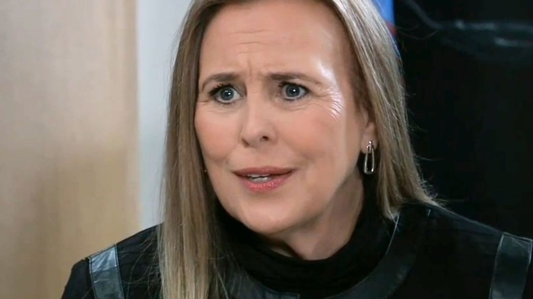 Laura vs. Ezra: Who gets Drew’s congressional seat on General Hospital?