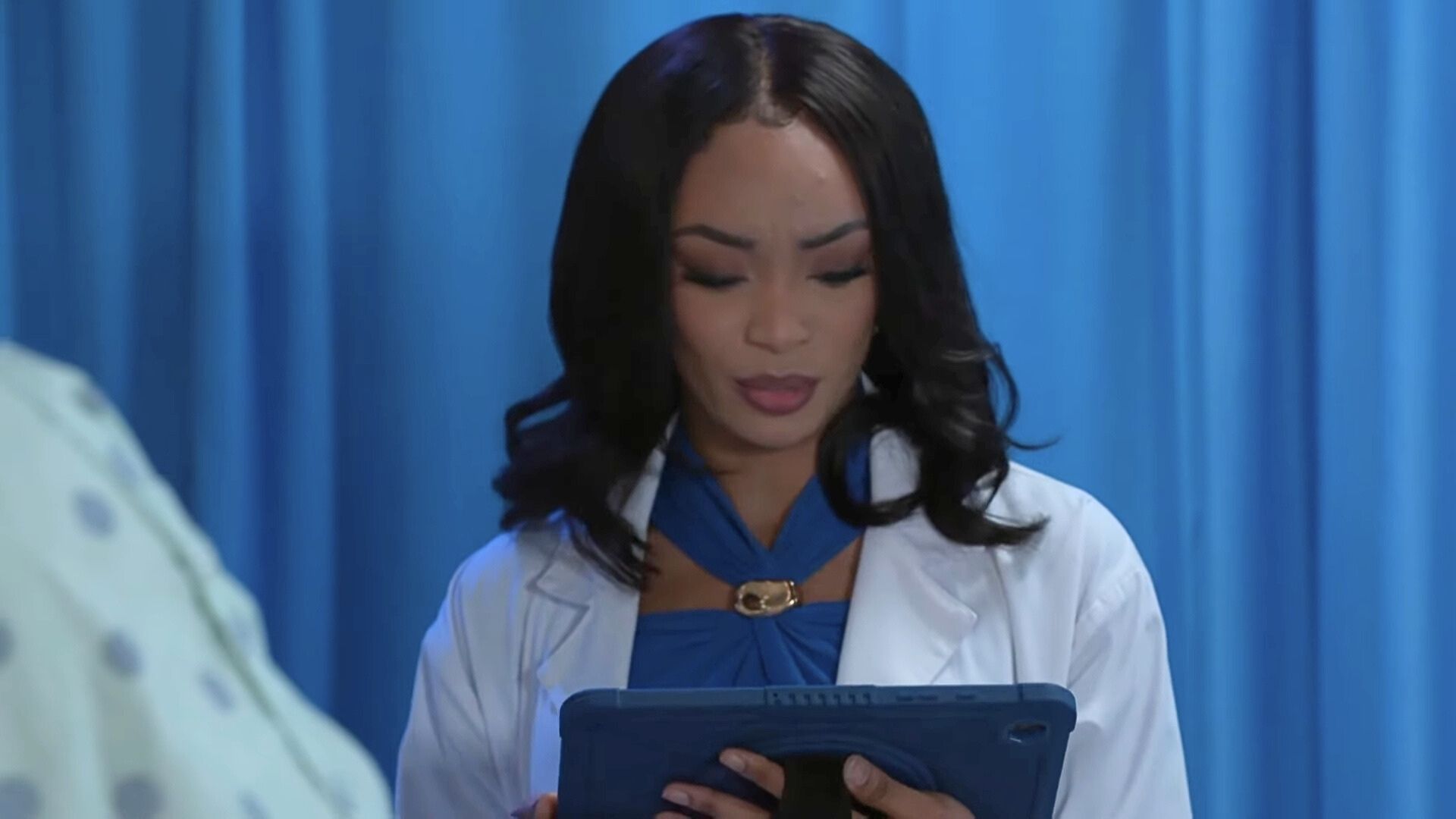 Beyond the Gates Spoilers, January 30th: Bill receives strange lab ...