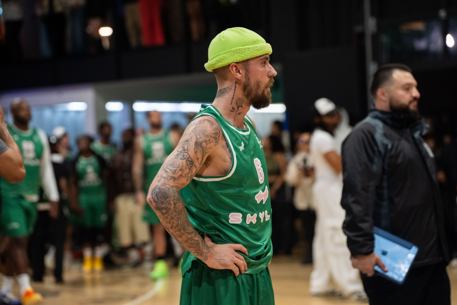 “CAN HE PLEASE STOP EMBARRASSING HIS WIFE”- Justin Bieber hit with ...